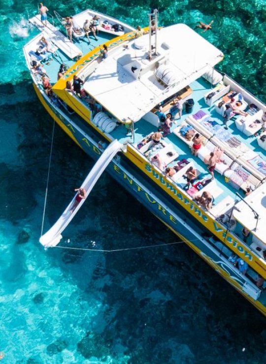 Visit Blue Lagoon in Malta | Activities | Tours | Ferry Services